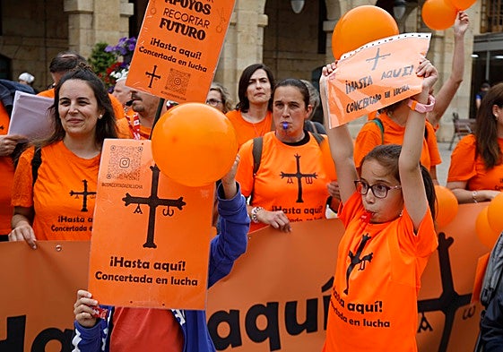 La educación concertada acepta «un mal acuerdo» y desconvoca la huelga del inicio de curso en ...